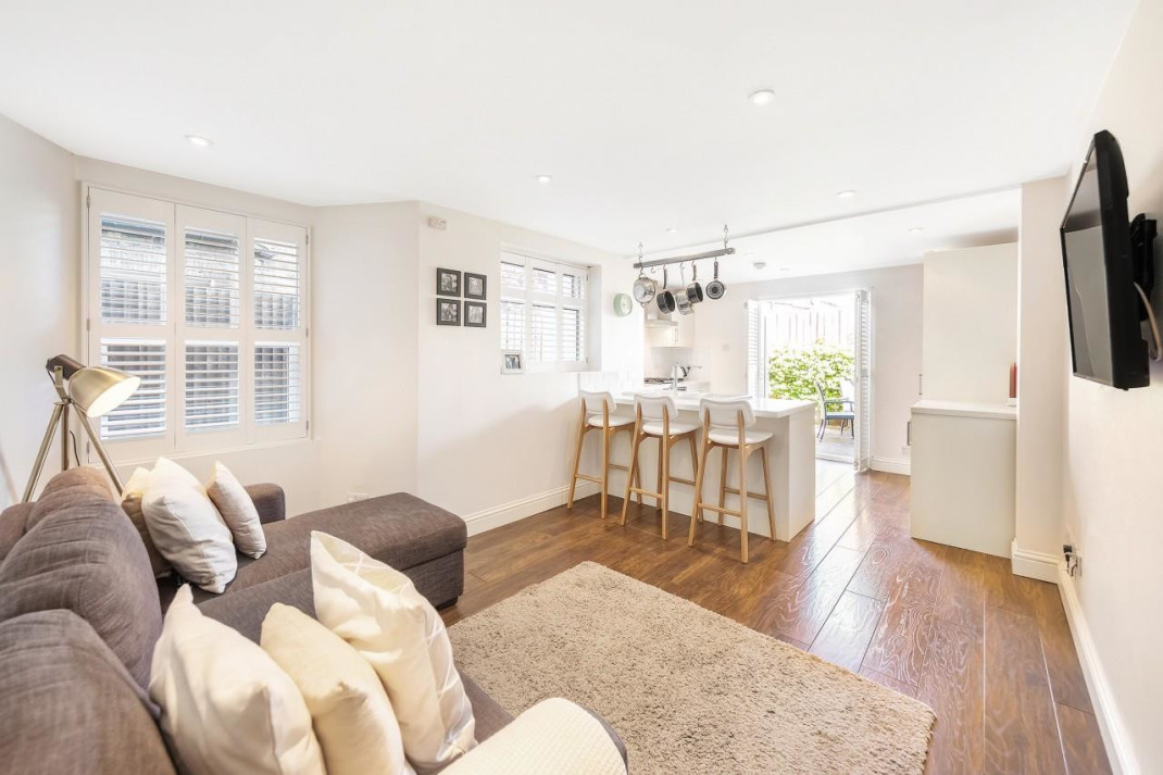 Flat for sale on Santley Street, SW4, Ref 29092931 | Keating Estates